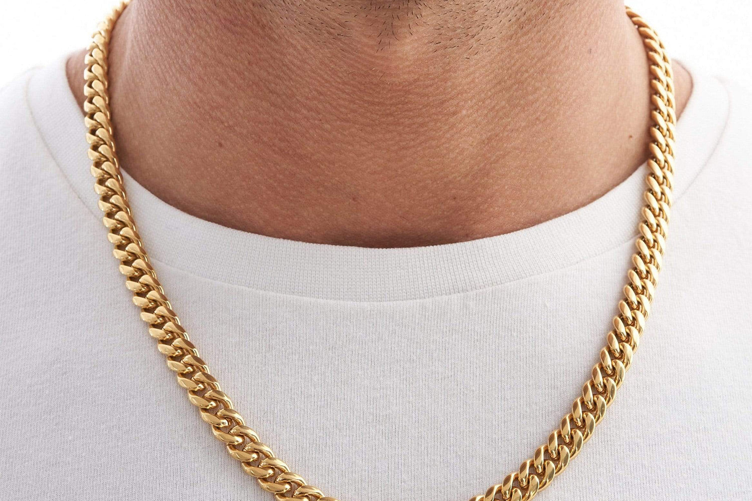 Figaro Chain: What Figaro Necklace Means? | Craftd