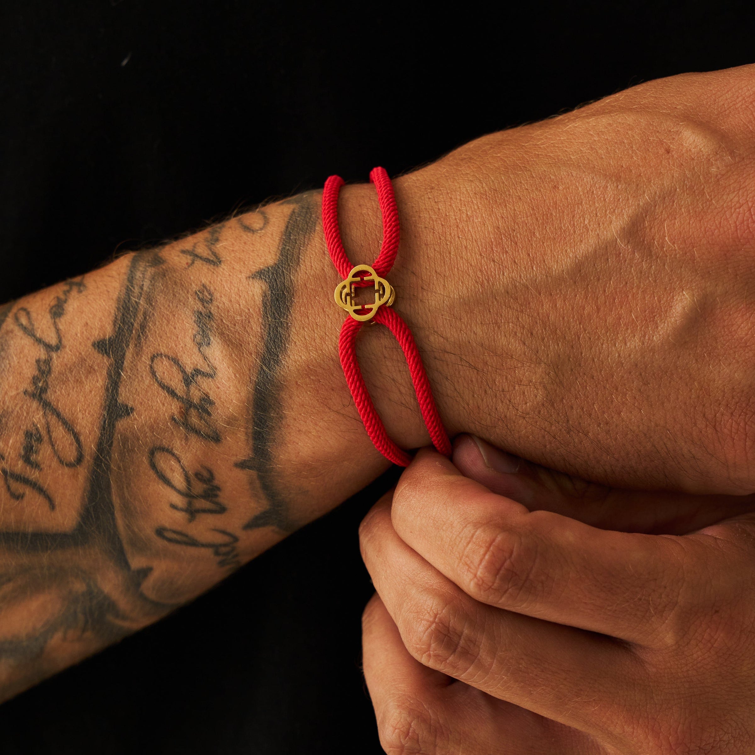 Red Cord String Bracelet for Men (Gold)